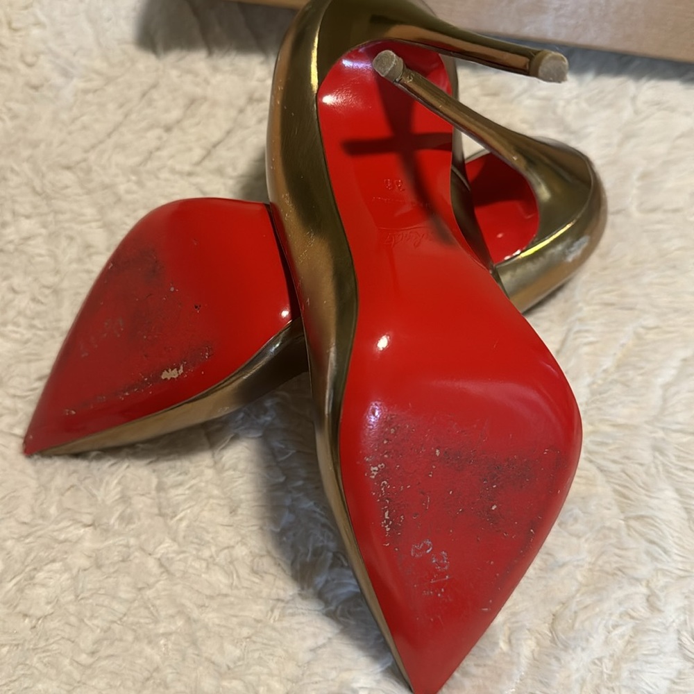 So Kate Specchio Christian Louboutin. - Gem